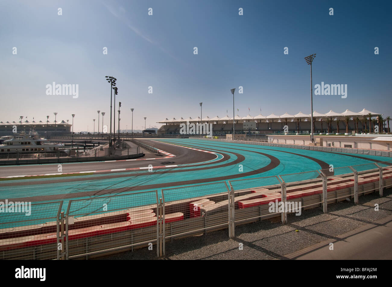 Abu Dhabi Yas Marina Formula 1 Grand Prix Race Track Stock Photo - Alamy
