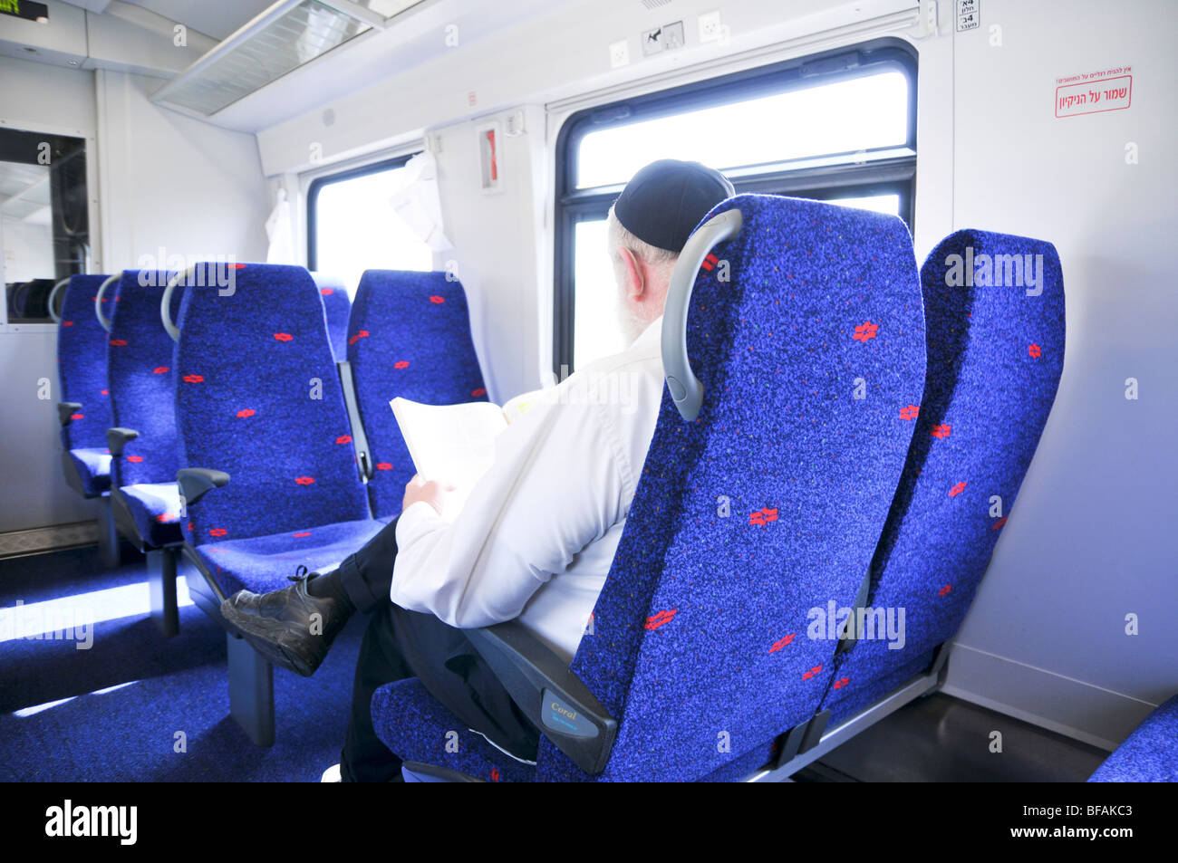 Train trains rail hi-res stock photography and images - Alamy