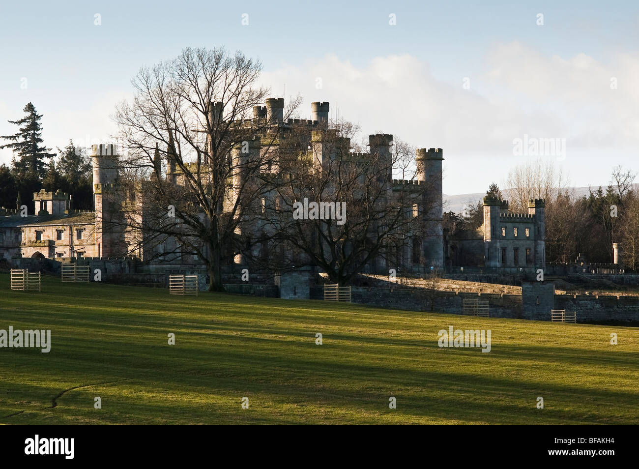 Lowther castle hi-res stock photography and images - Alamy