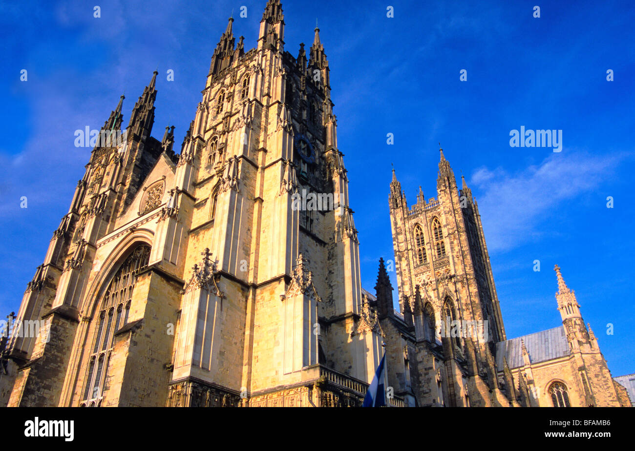 Canterbury cathedral bell harry tower hi-res stock photography and ...