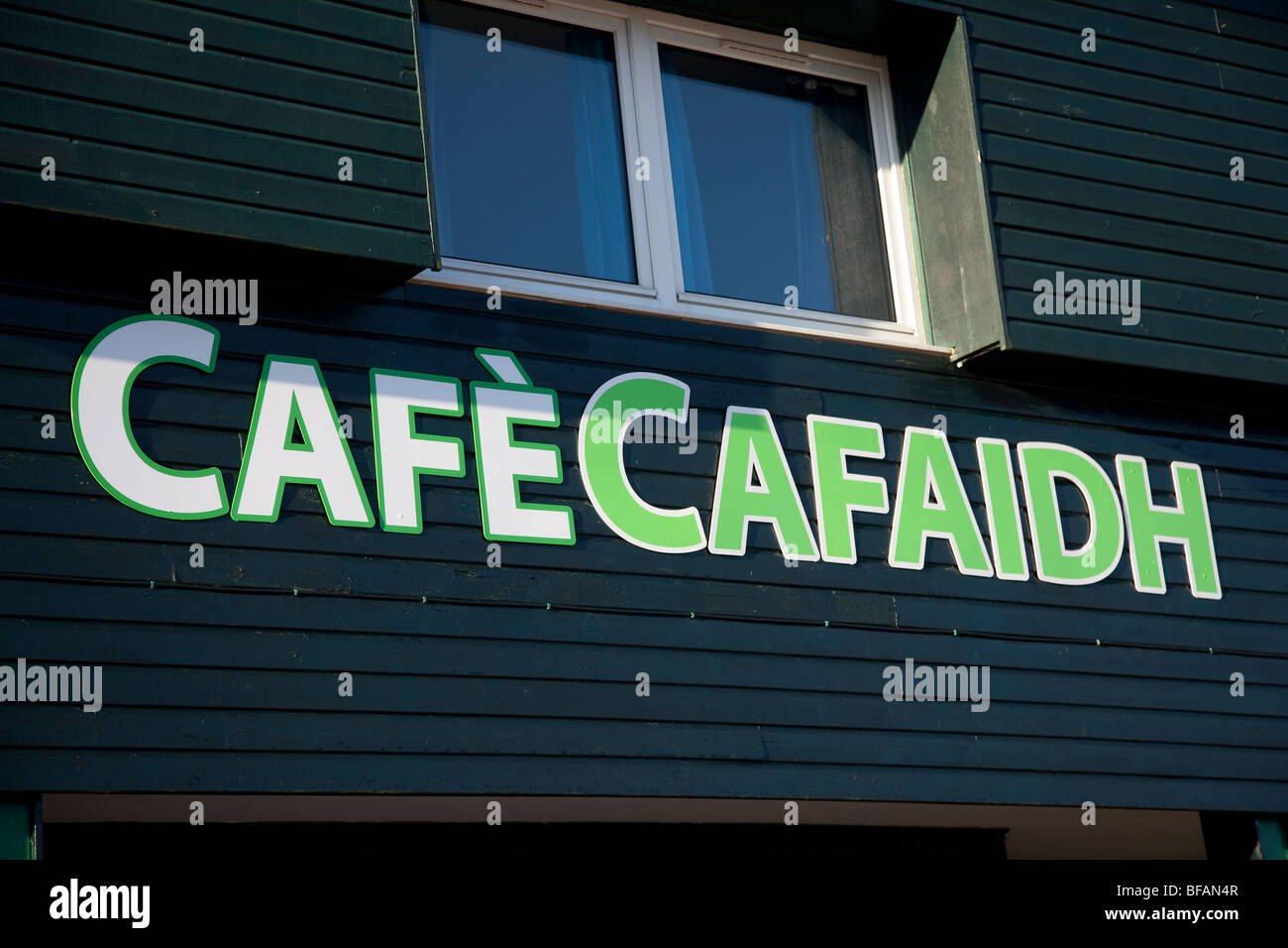 Bi Lingual Signs, Glenshee Scottish Ski Centre, Braemar, Aberdeenshire ...