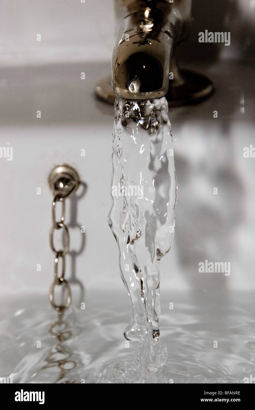 Basin water tap hi-res stock photography and images - Alamy