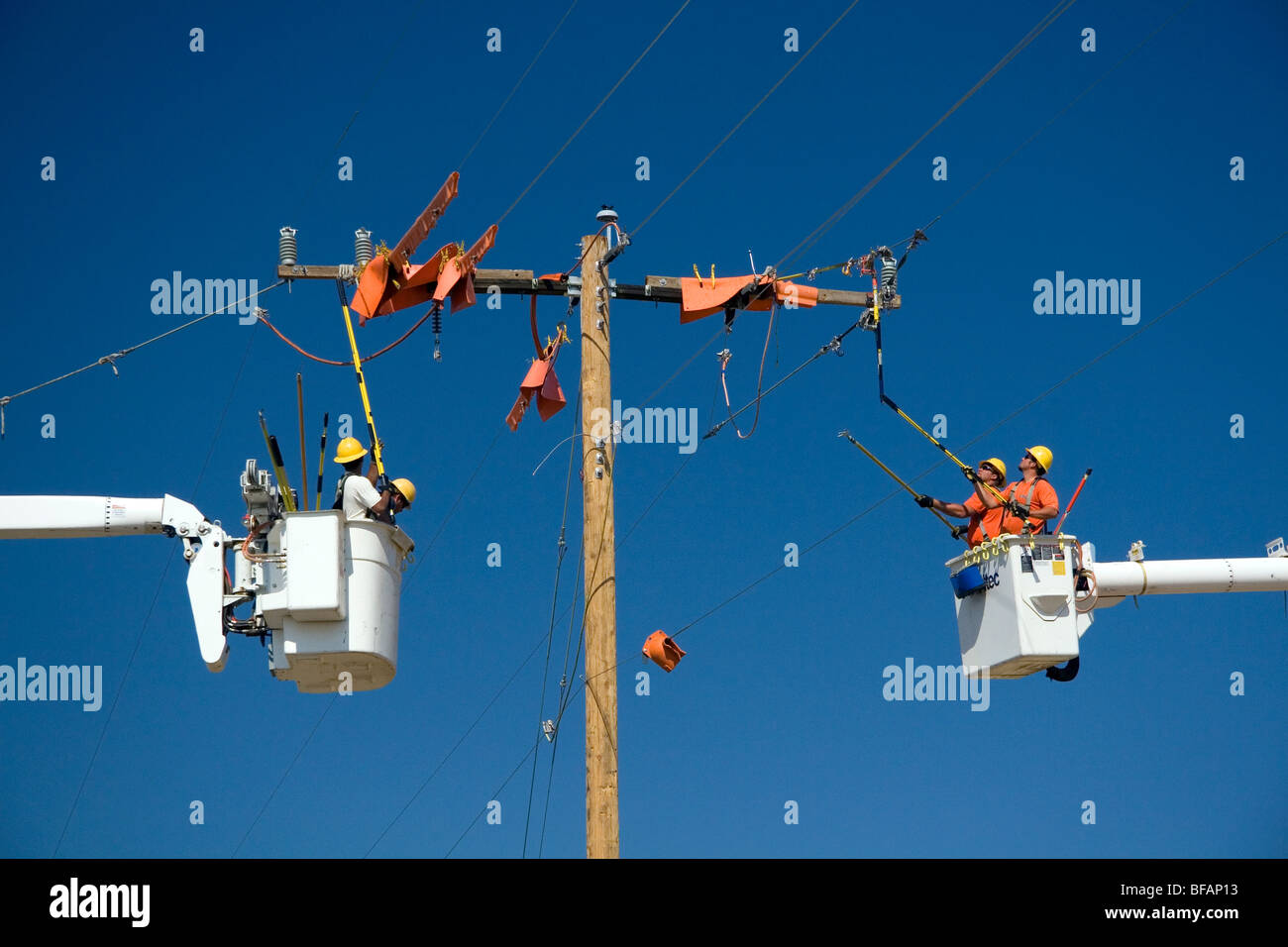 Powerline Utility High Resolution Stock Photography and Images - Alamy