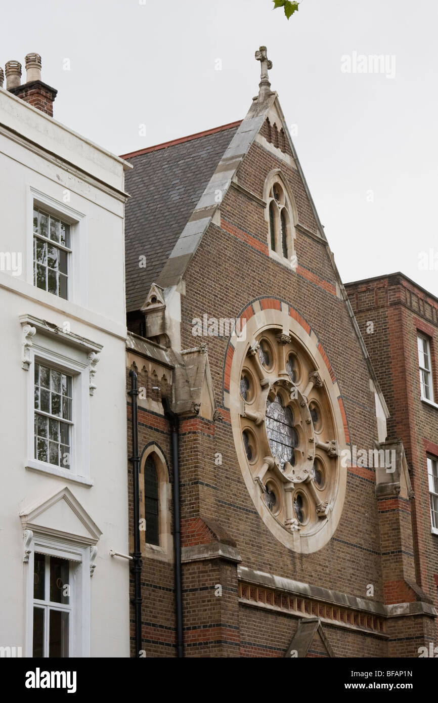 Church building in kensington square, london Stock Photo - Alamy
