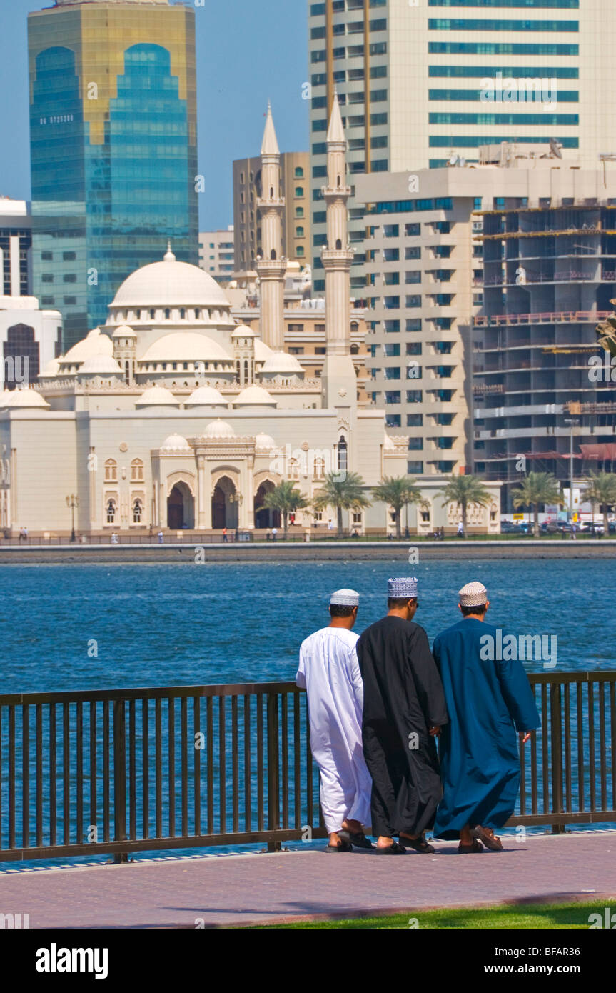 Emirates arab hi-res stock photography and images - Alamy