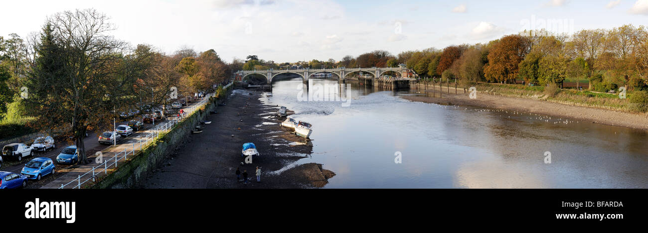 Panoramic of Richmond Lock during low tide Stock Photo - Alamy