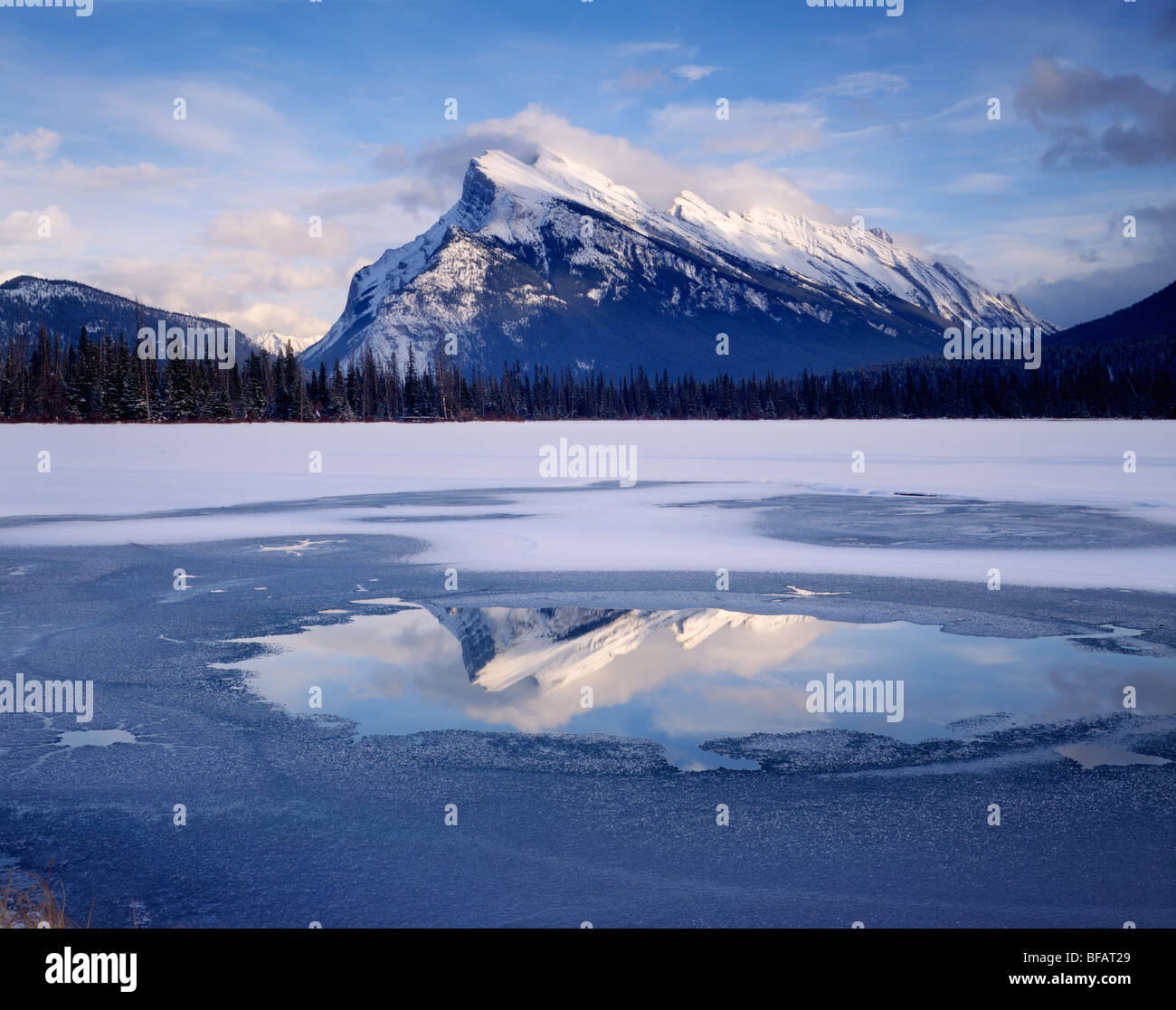 Mount rundle and vermilion lakes in winter hi-res stock photography and ...