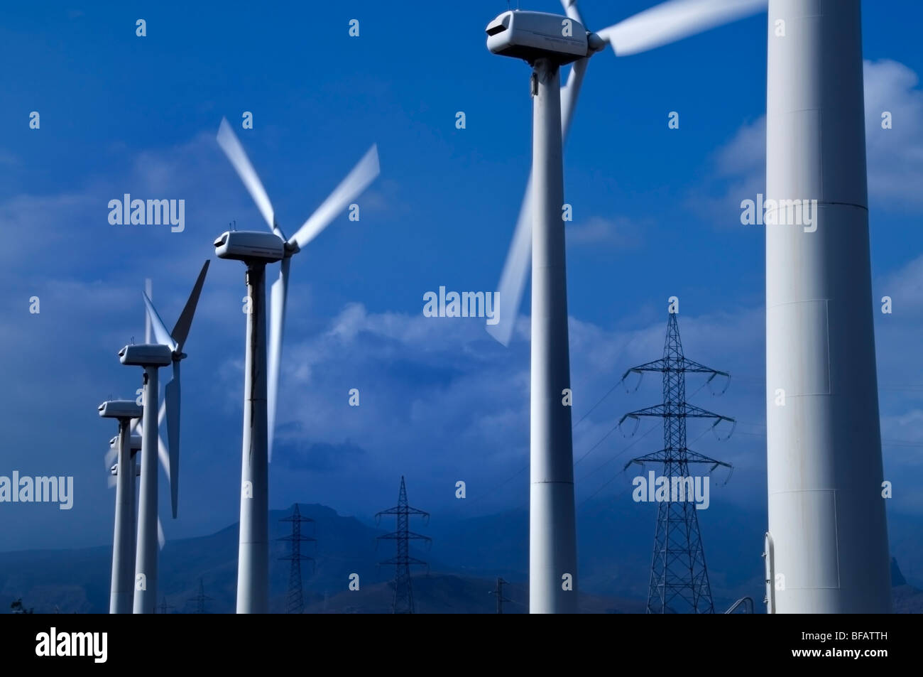 Wind pylon hi-res stock photography and images - Alamy
