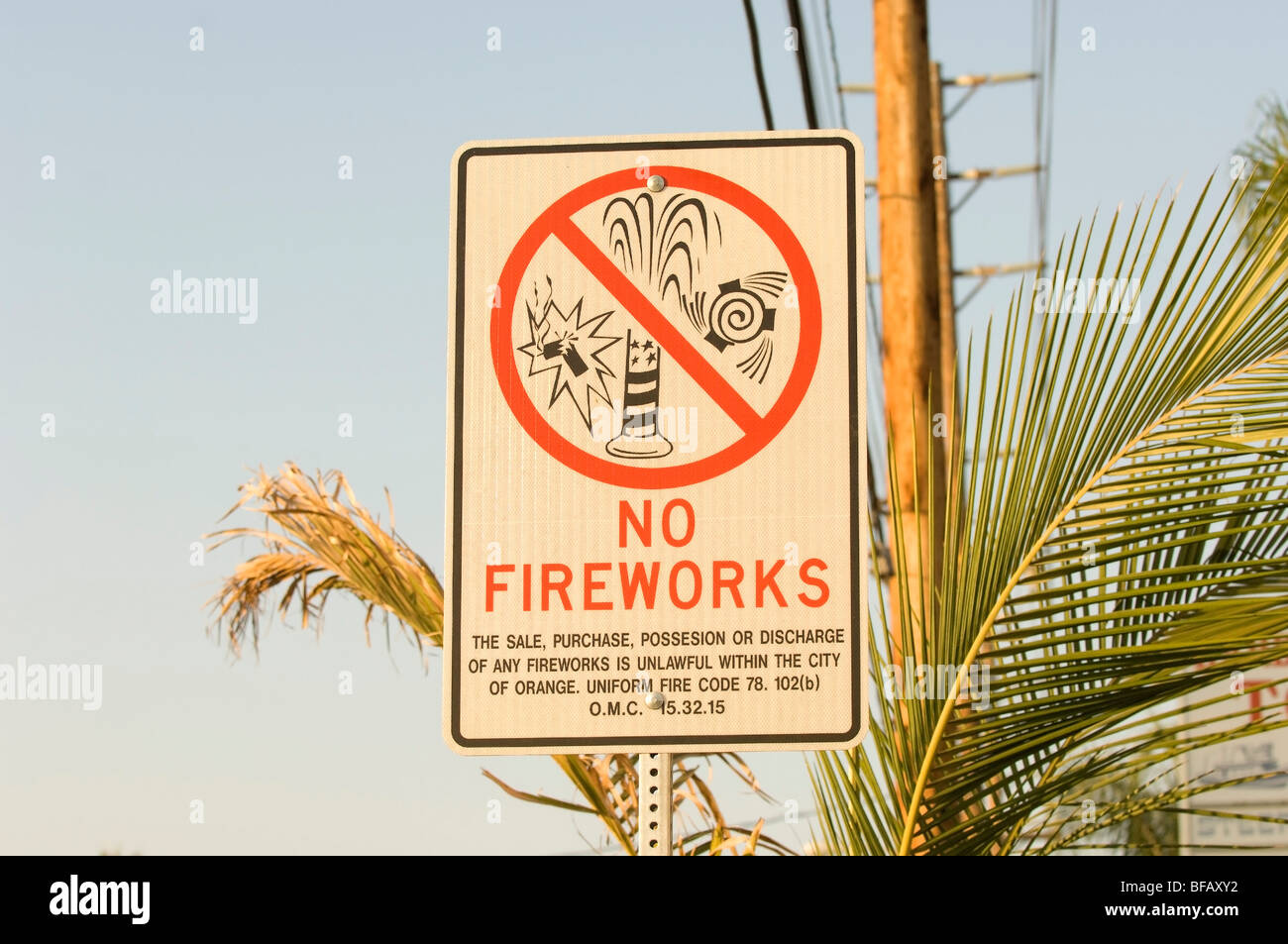 Fireworks warning sign hi-res stock photography and images - Alamy