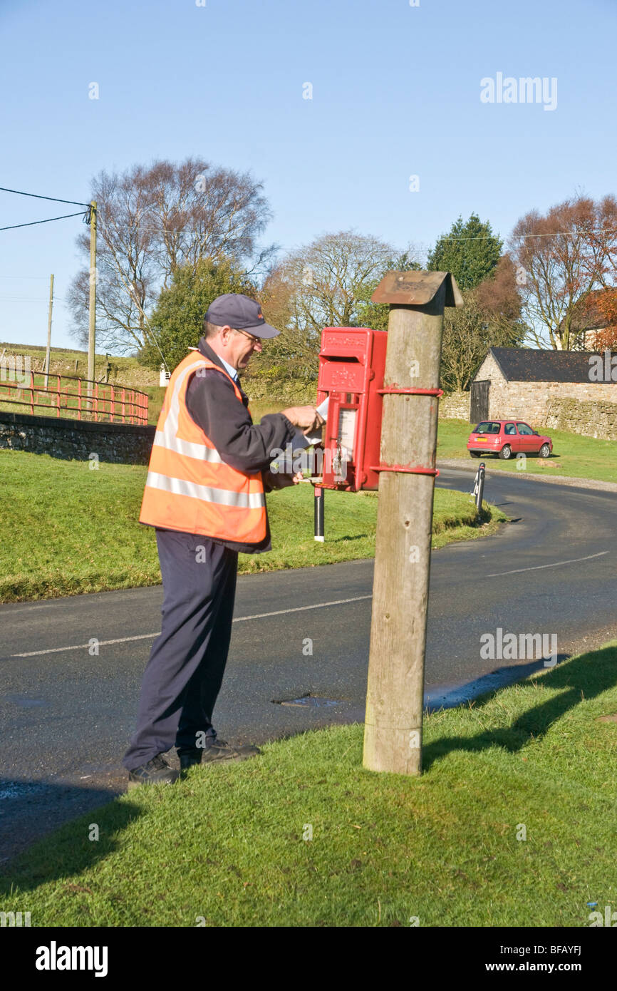 Postman England High Resolution Stock Photography and Images - Alamy