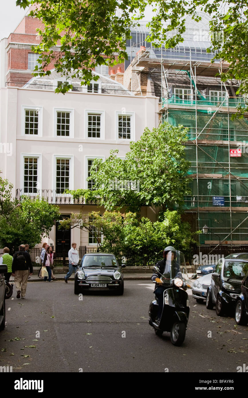 Kensington Square, London Stock Photo - Alamy