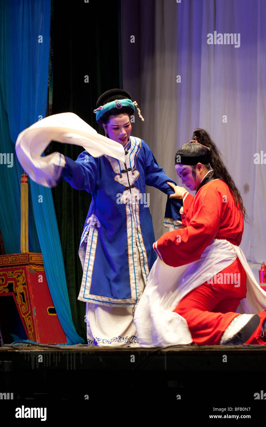 Cantonese opera painting hi-res stock photography and images - Alamy