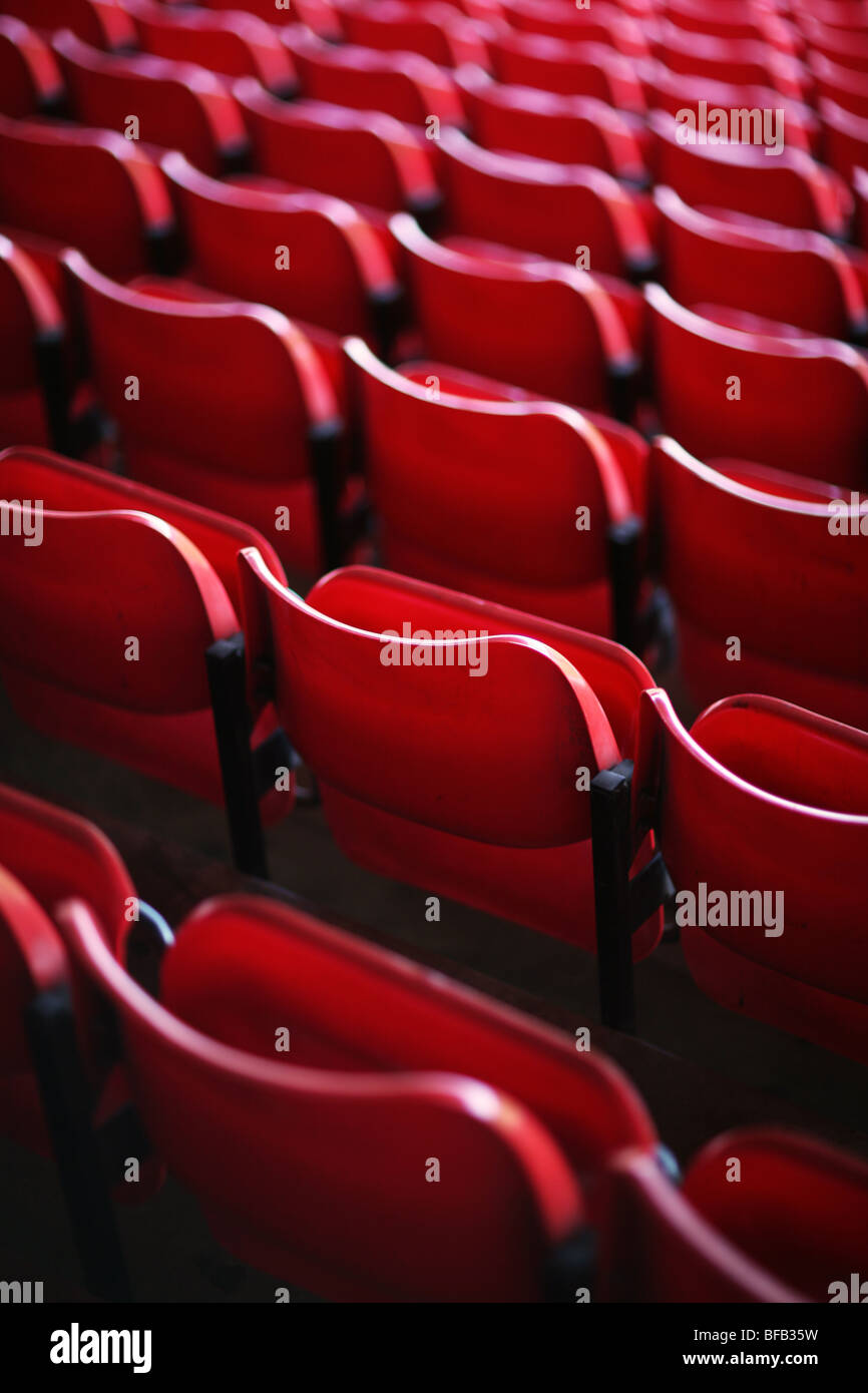 Stadium seating hi-res stock photography and images - Alamy