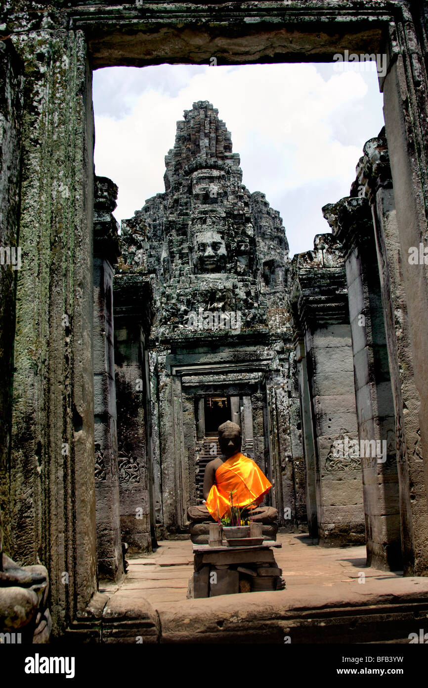 Passageway bayon temple hi-res stock photography and images - Alamy