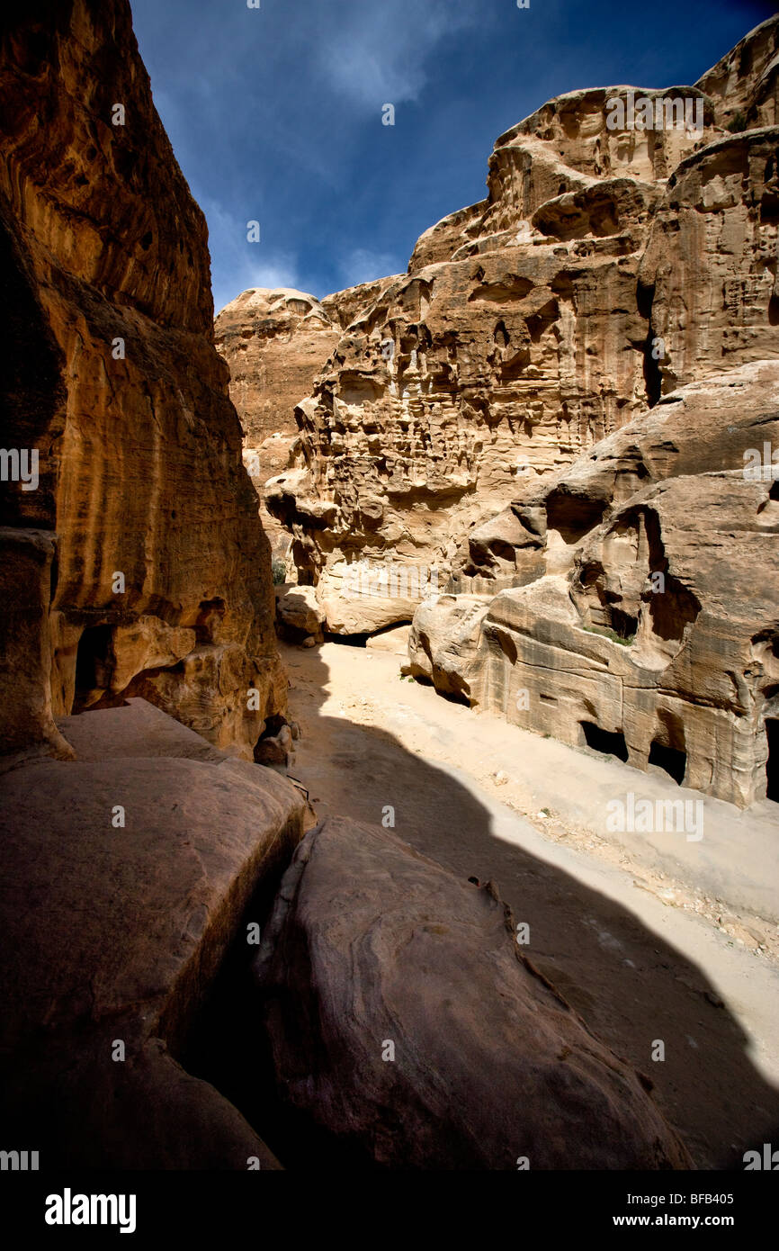Petra jordan water channel hi-res stock photography and images - Alamy