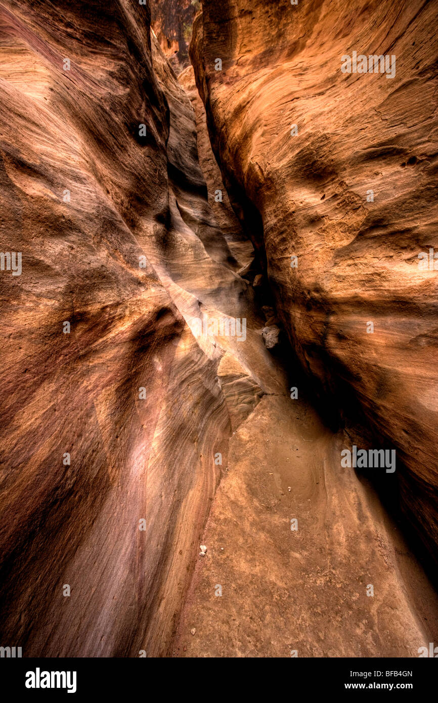 Dry river channel at Wadi Al-Mudhlim, Petra, Jordan Stock Photo - Alamy