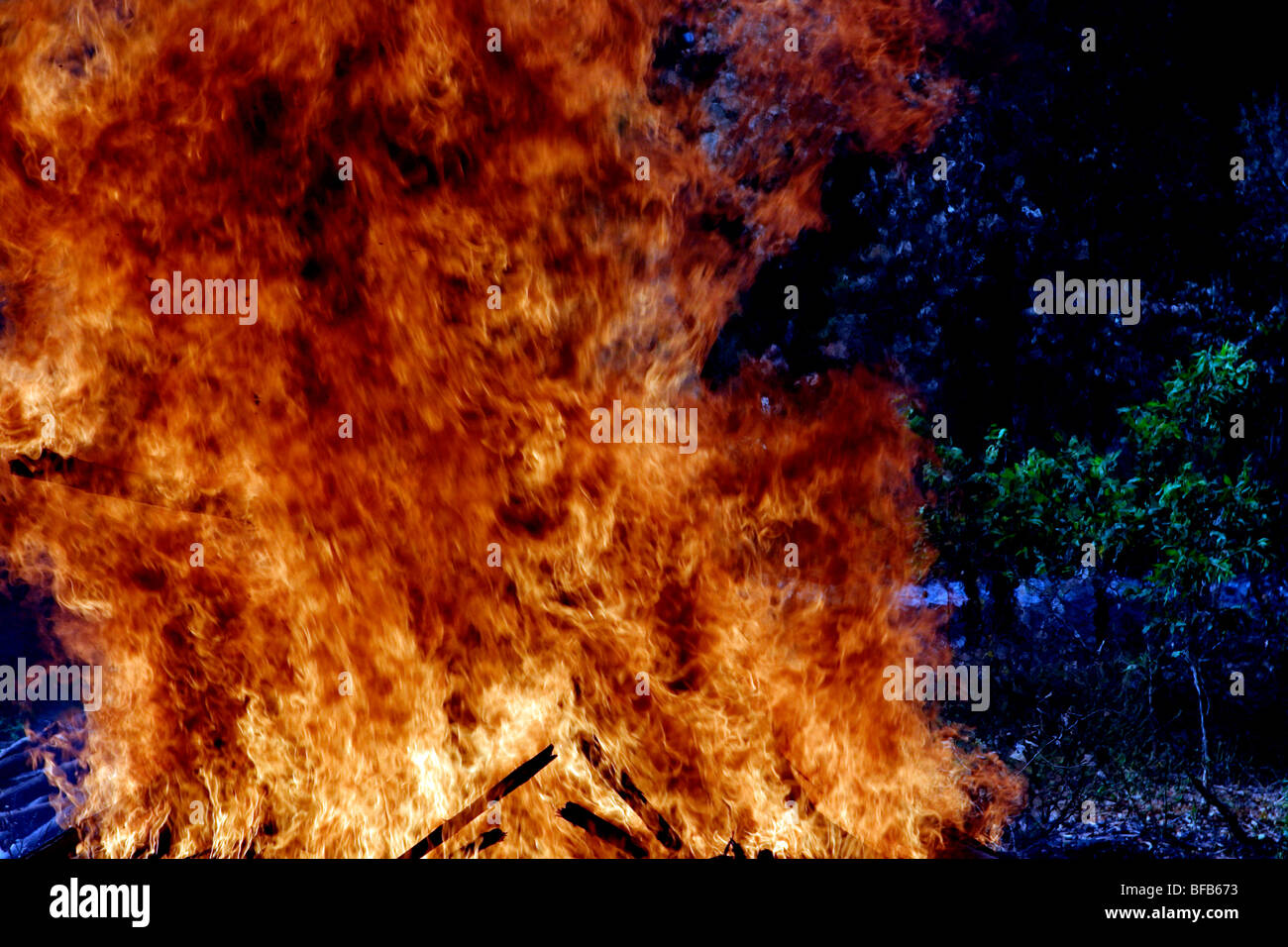 Raging bushfire at Kakadu, Northern Territory, Australia Stock Photo ...