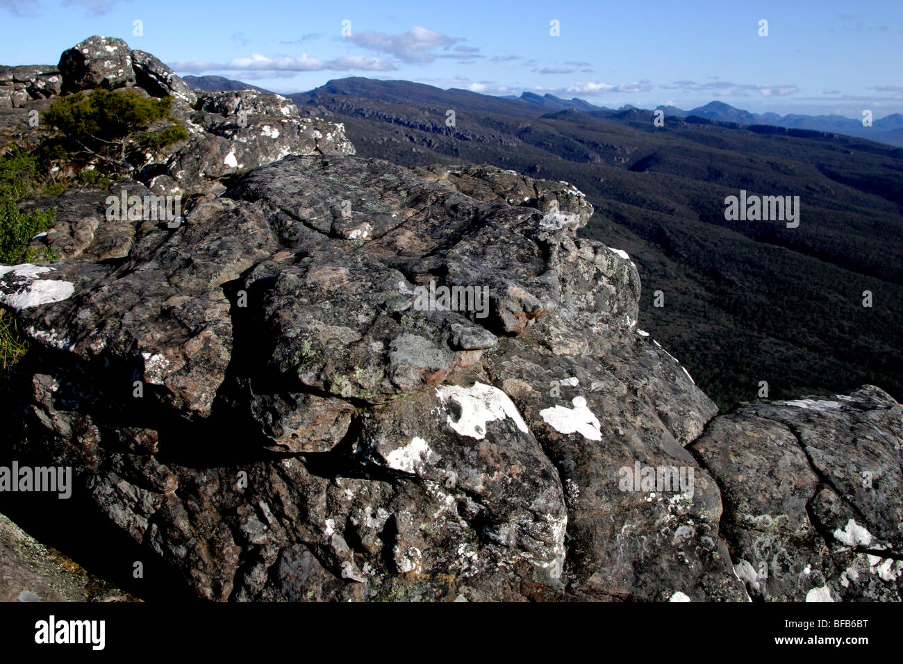 Balconies lookout over Victoria Valley, Grampians national park ...