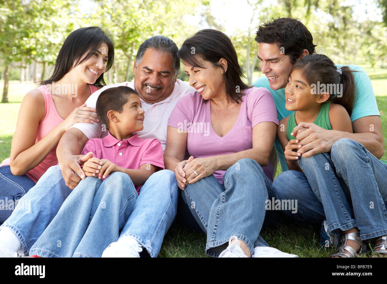 Extended Asian Family High Resolution Stock Photography and Images - Alamy