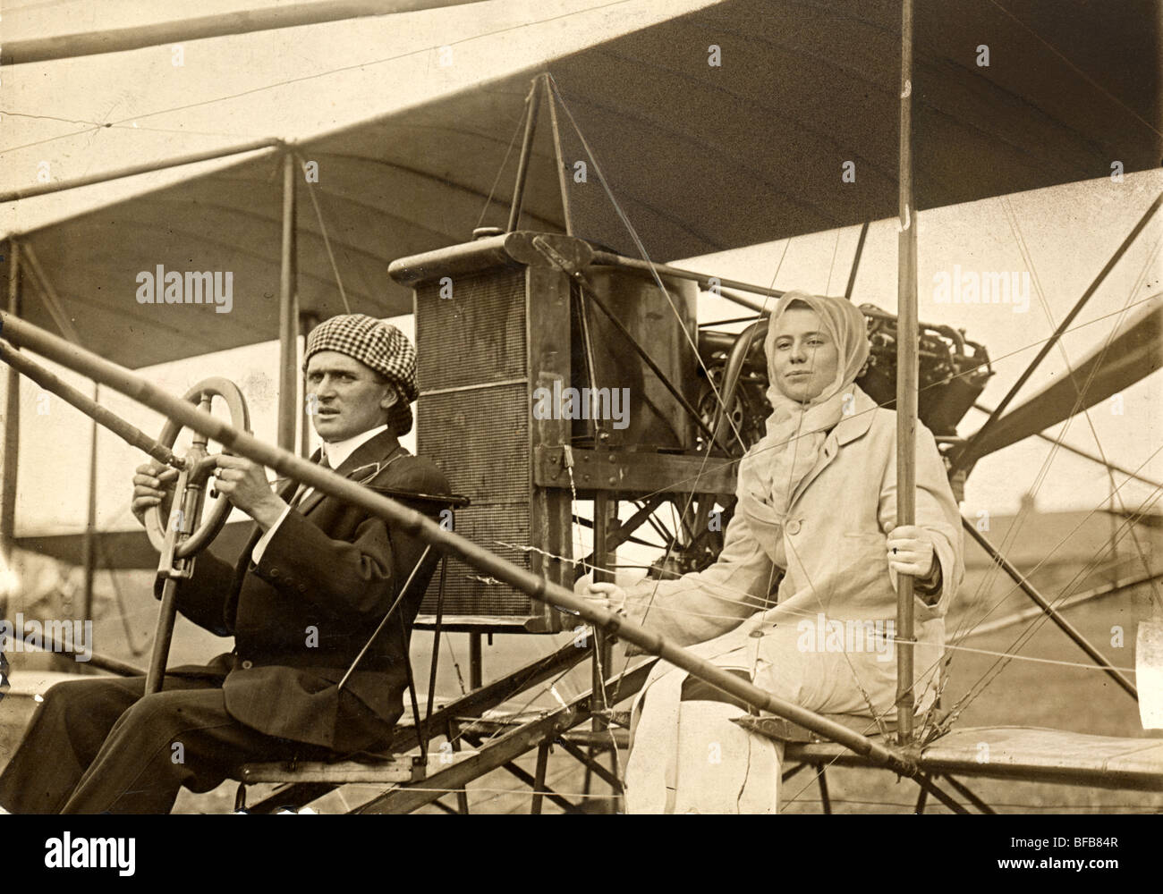 Early 1900s airplane hi-res stock photography and images - Alamy