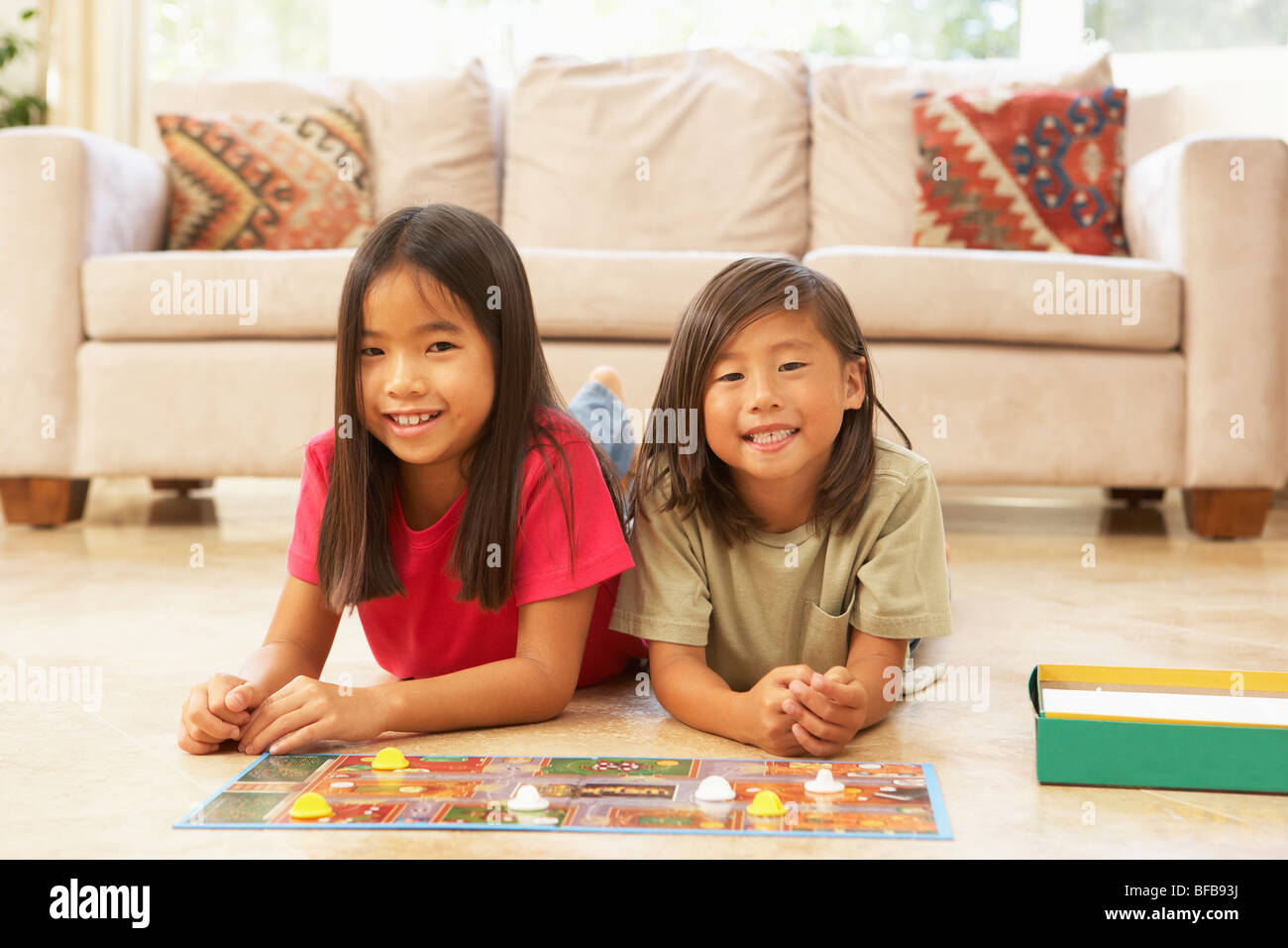 Two game hi-res stock photography and images - Alamy