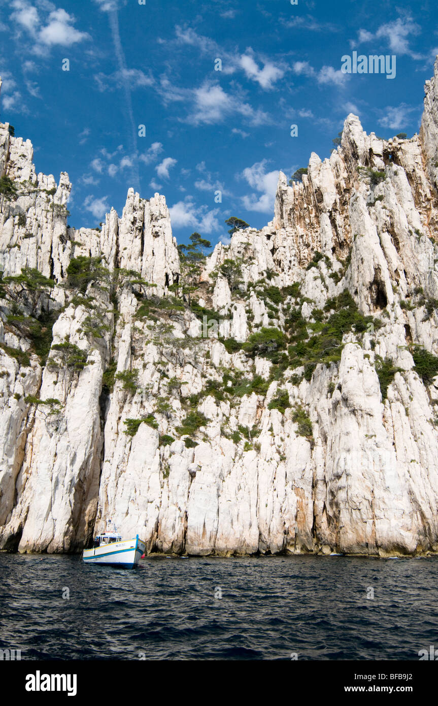 Massif des calanques hi-res stock photography and images - Alamy
