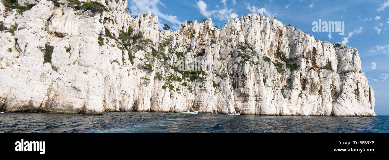 Les Calanques, Coastline of white cliffs between Marseille and Cassis ...