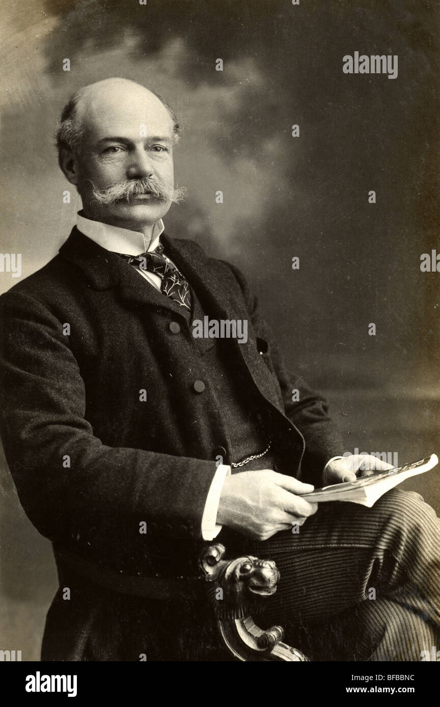 George robertson hi-res stock photography and images - Alamy