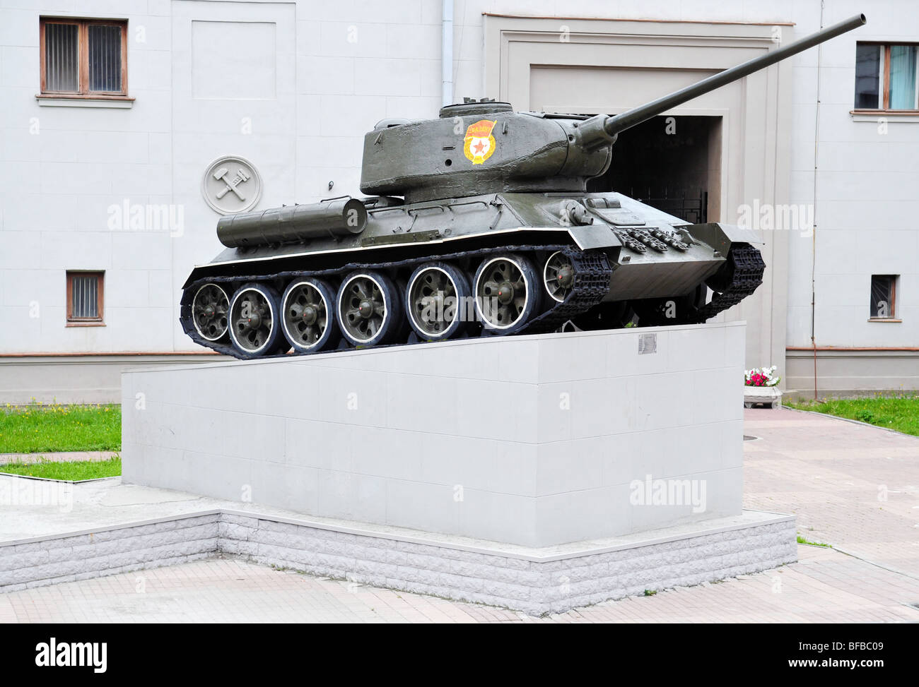 T 34 tank soviet war memorial hi-res stock photography and images - Alamy