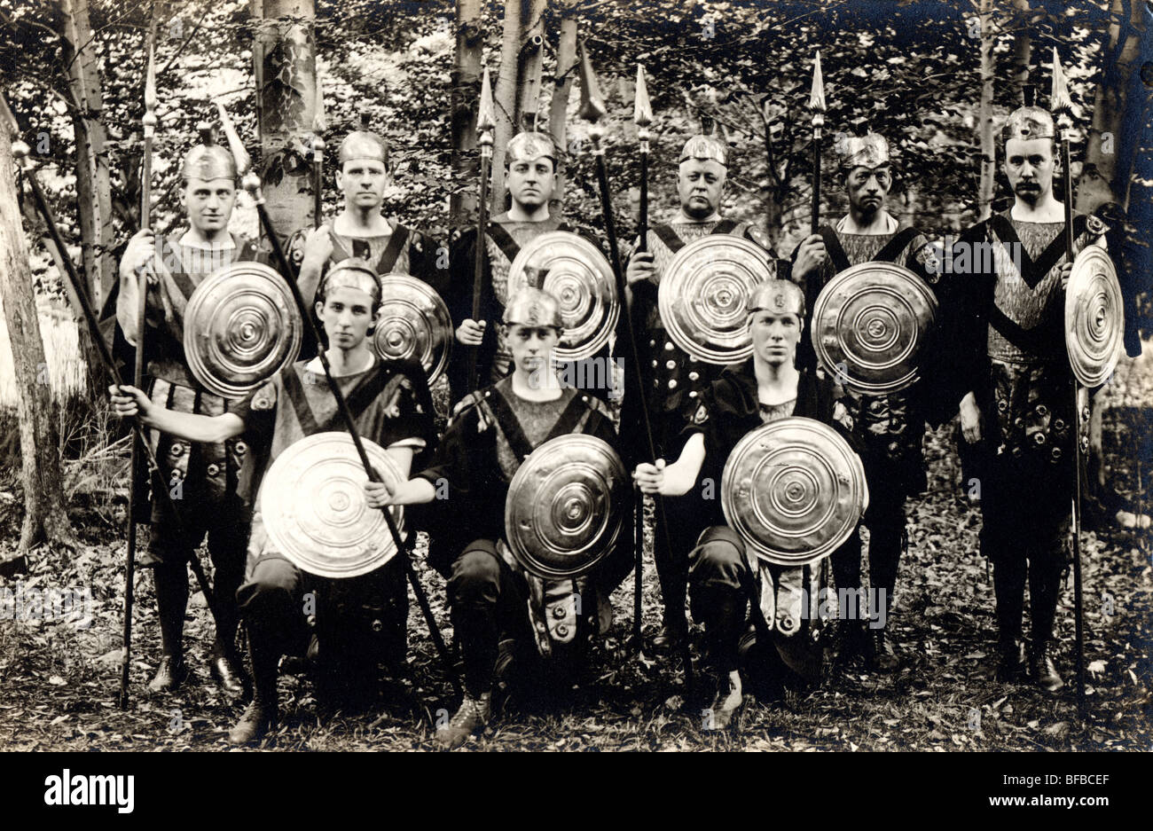 Roman foot soldier hi-res stock photography and images - Alamy