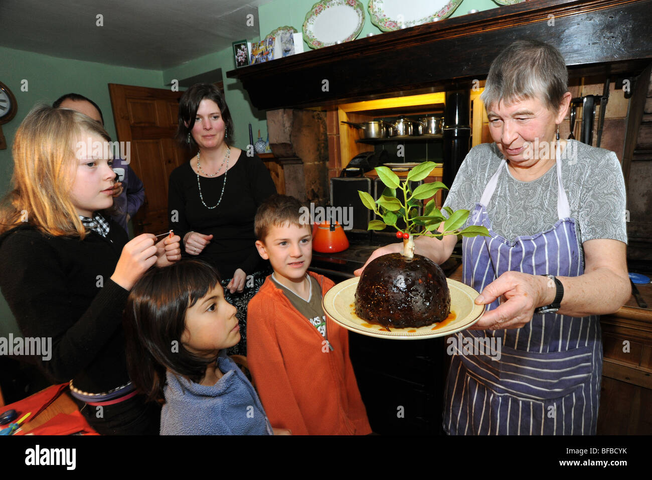 Christmas And Family High Resolution Stock Photography and Images - Alamy