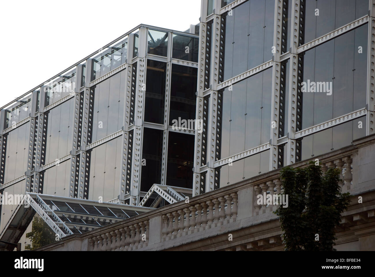 Modern building in the centre of London, England Stock Photo - Alamy