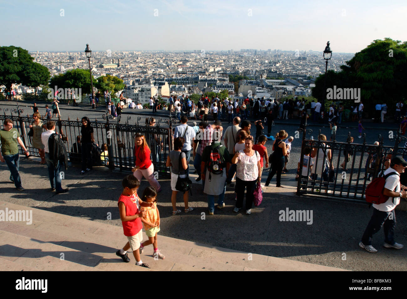 Visitors on the steps of Sacré-Coeur Basilica, Montmartre, Paris ...