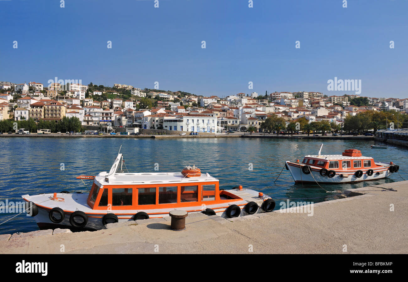 The town of Pylos seen from the harbour, Messinia, Southern Peloponnese ...