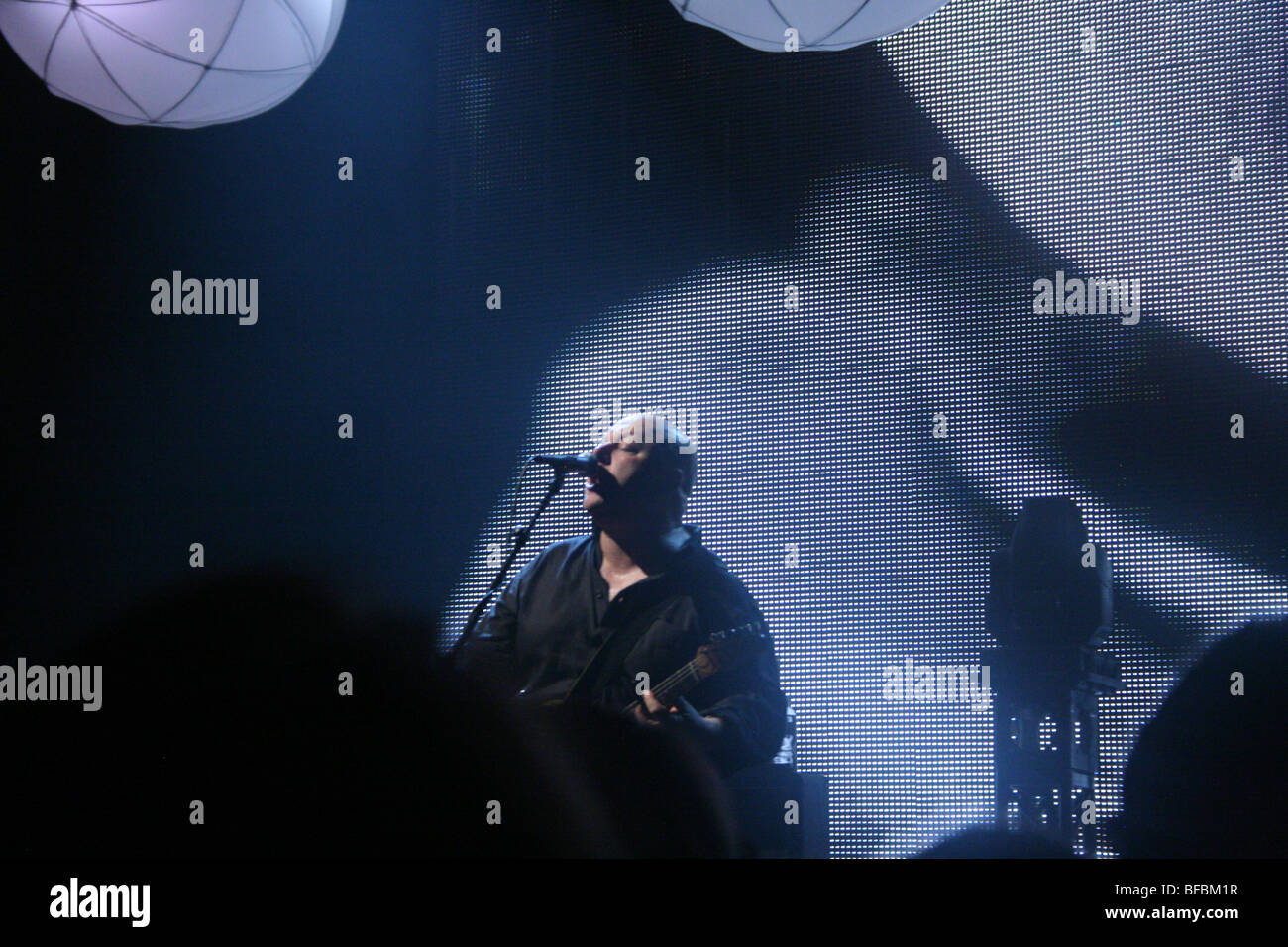 Pixies lead singer frank black hi-res stock photography and images - Alamy