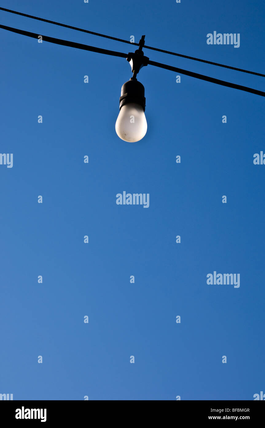 Hanging wire vertical hi-res stock photography and images - Alamy