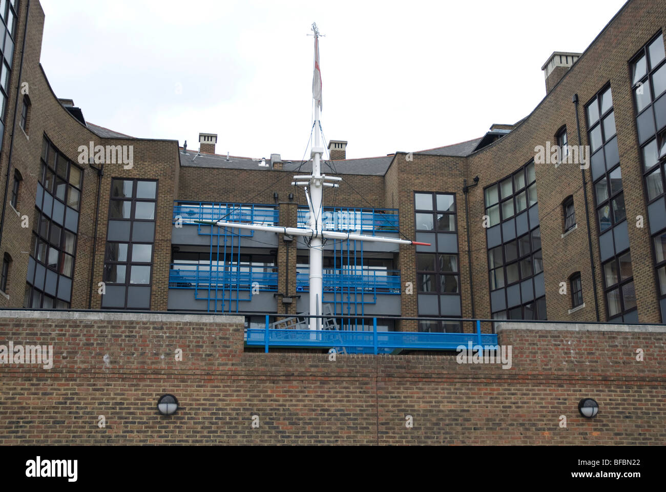 Converted flats high street hi-res stock photography and images - Alamy