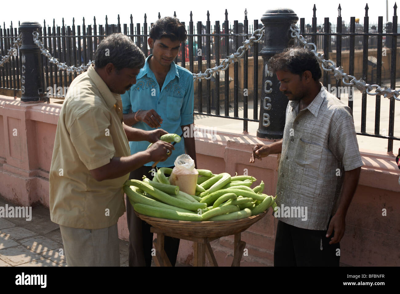 food stall at Gateway to India Stock Photo - Alamy