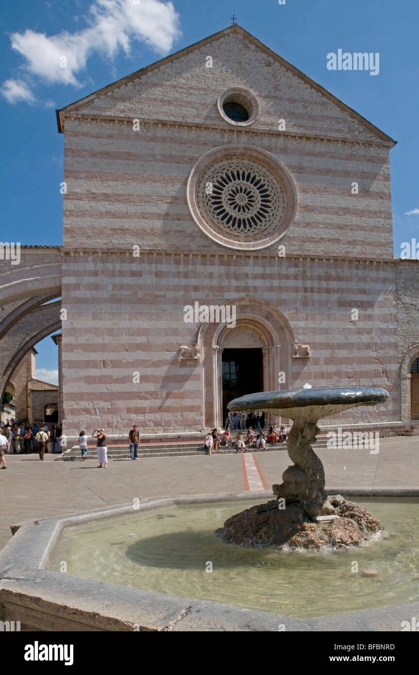 Basilica di Santa Chiara, Assisi Italy Stock Photo - Alamy