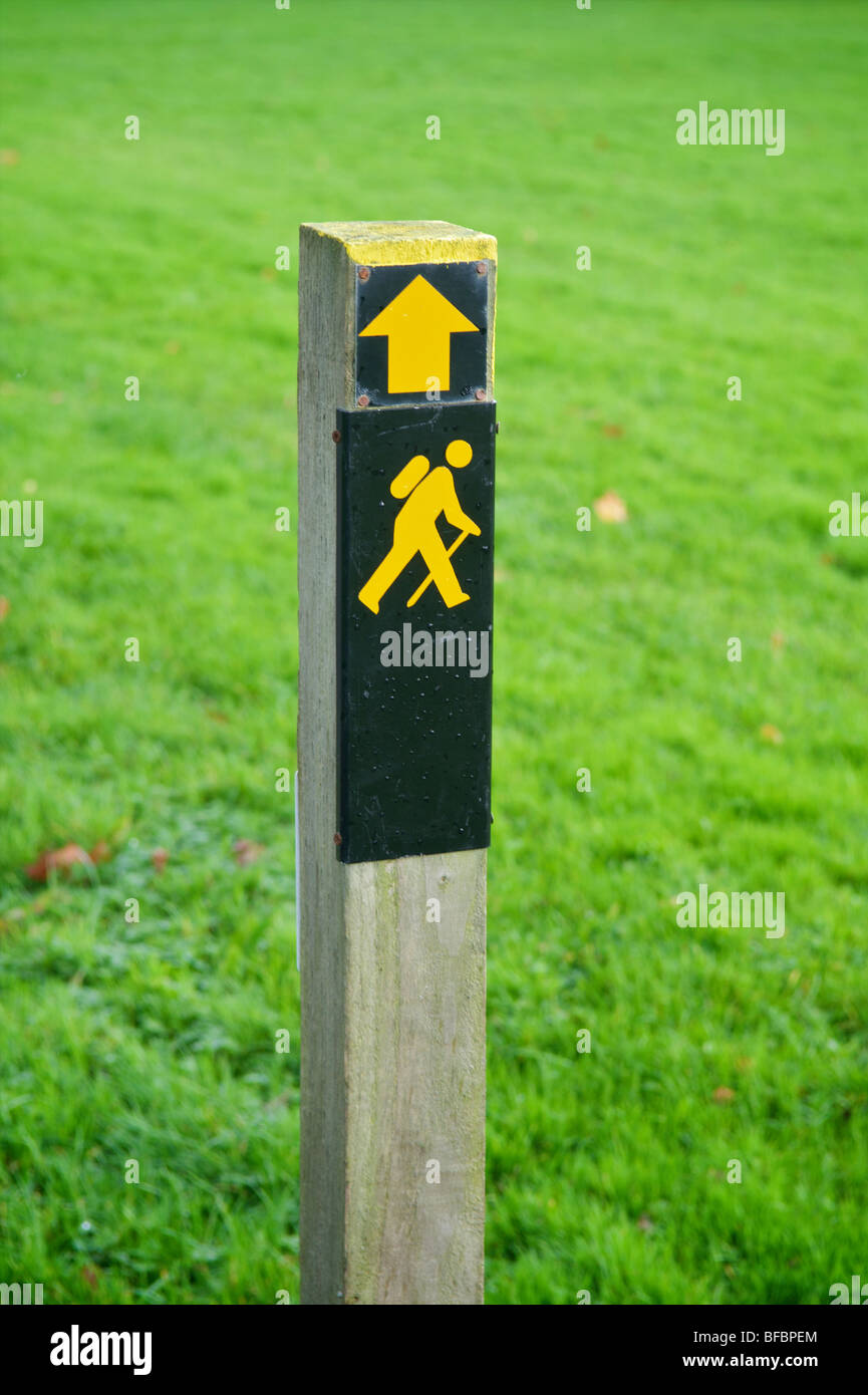Hill walking trekking sign post Stock Photo - Alamy