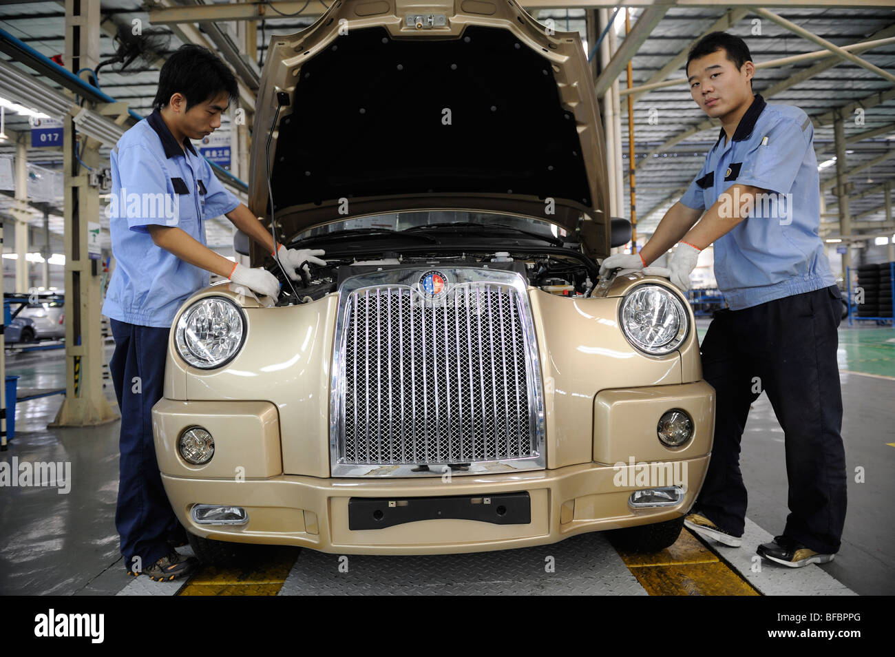 Geely car hi-res stock photography and images - Alamy