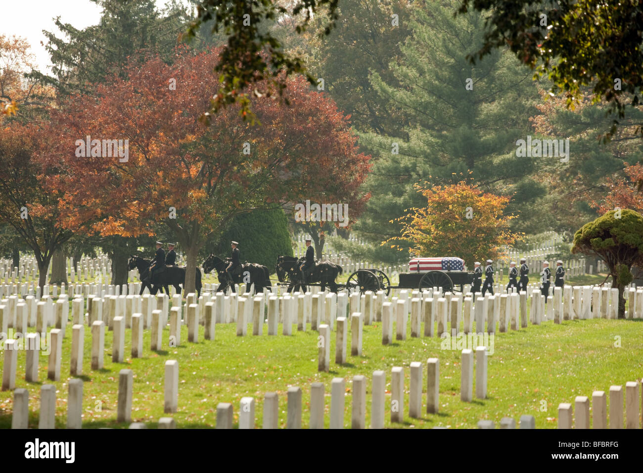 Military funeral hi-res stock photography and images - Alamy