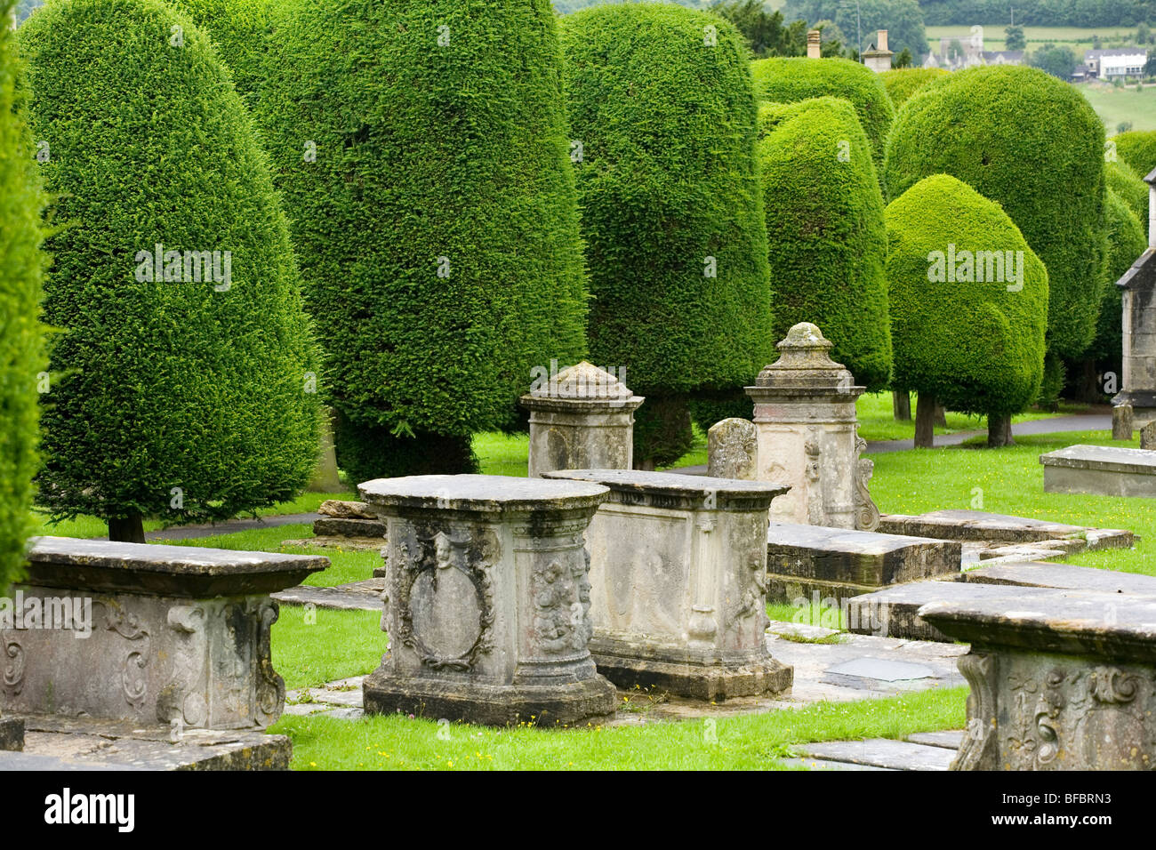 Chest tombs hi-res stock photography and images - Alamy