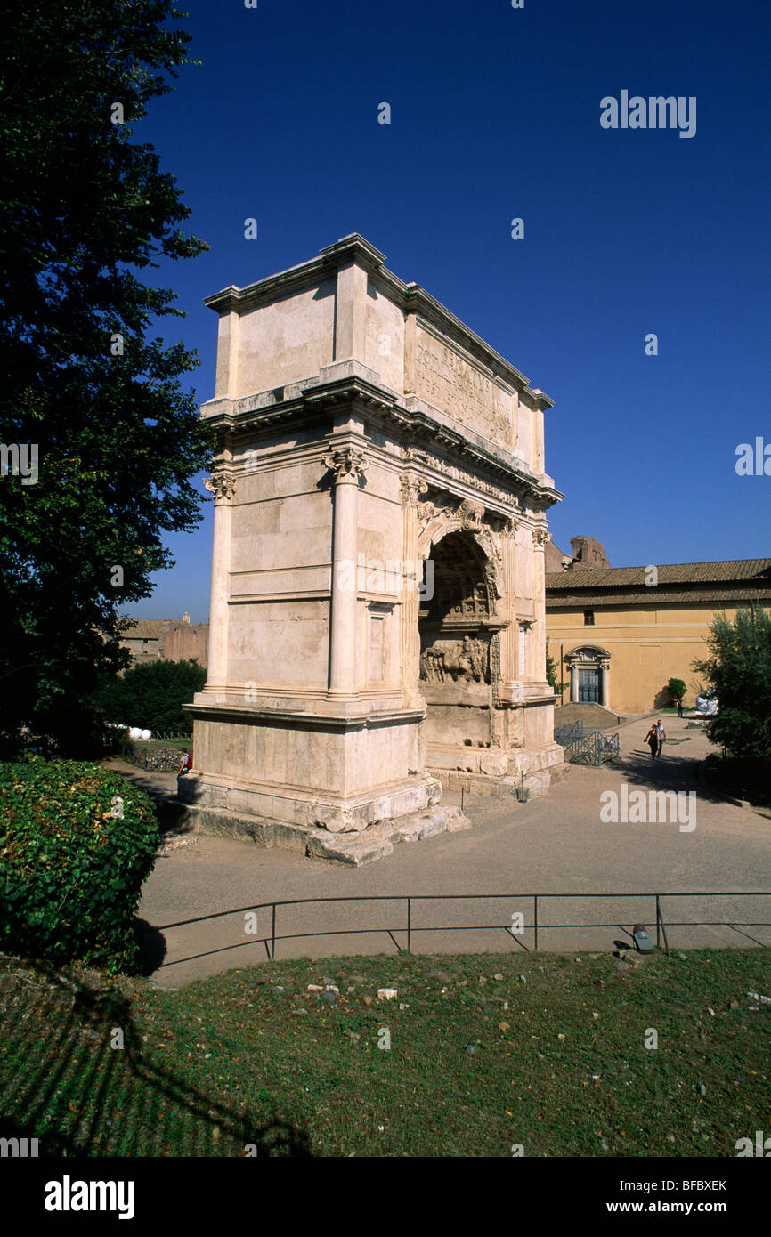 Roman arches of triumph hi-res stock photography and images - Alamy