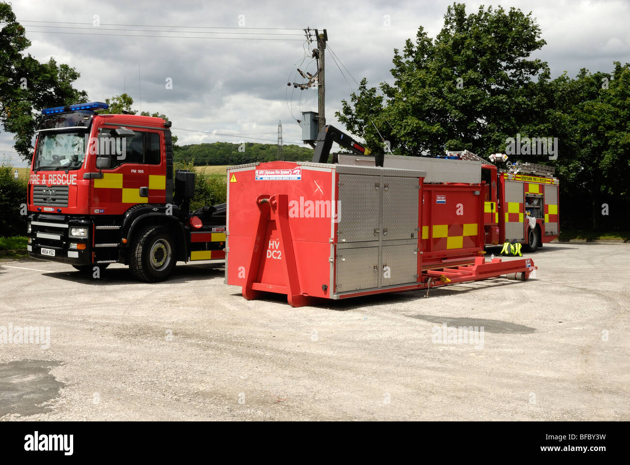 Fireman high volume water pump hi-res stock photography and images - Alamy