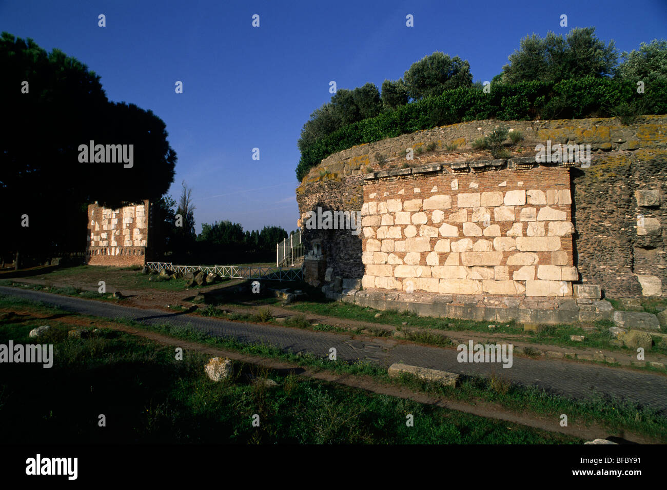Via appia hi-res stock photography and images - Alamy