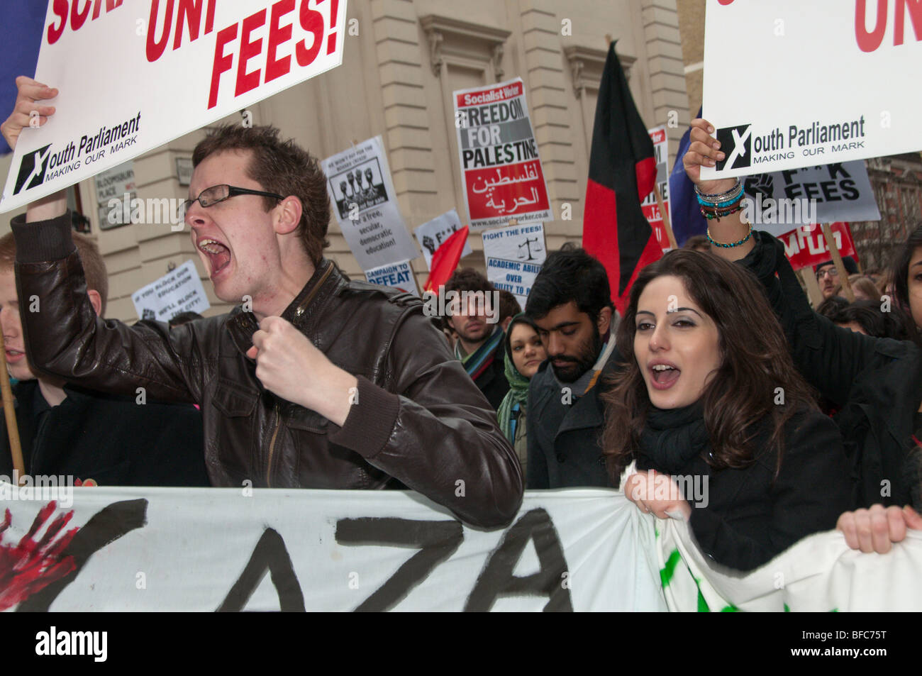 National Student March in London demands an end to fees and a living ...