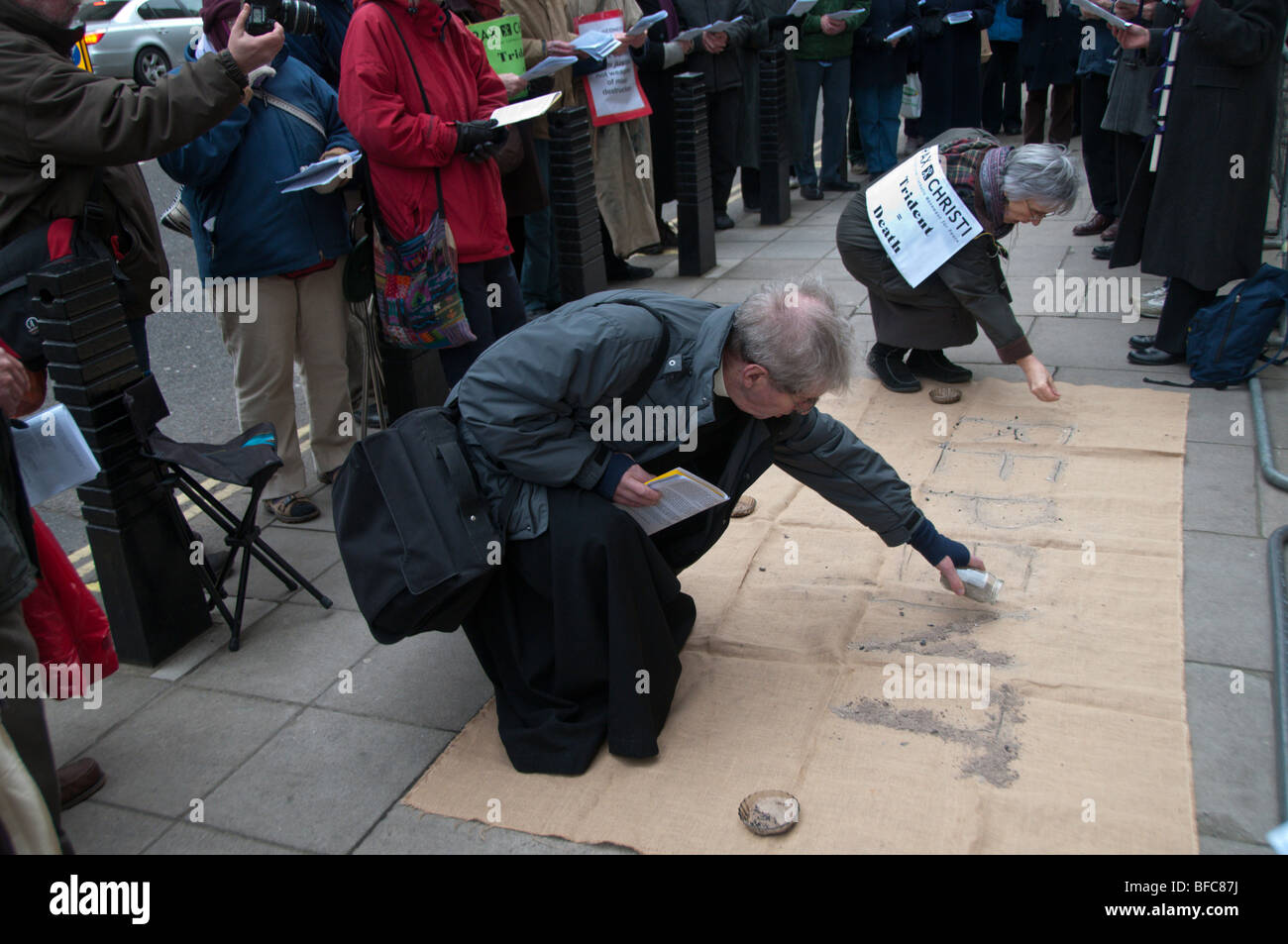 Sackcloth and ashes hi-res stock photography and images - Alamy