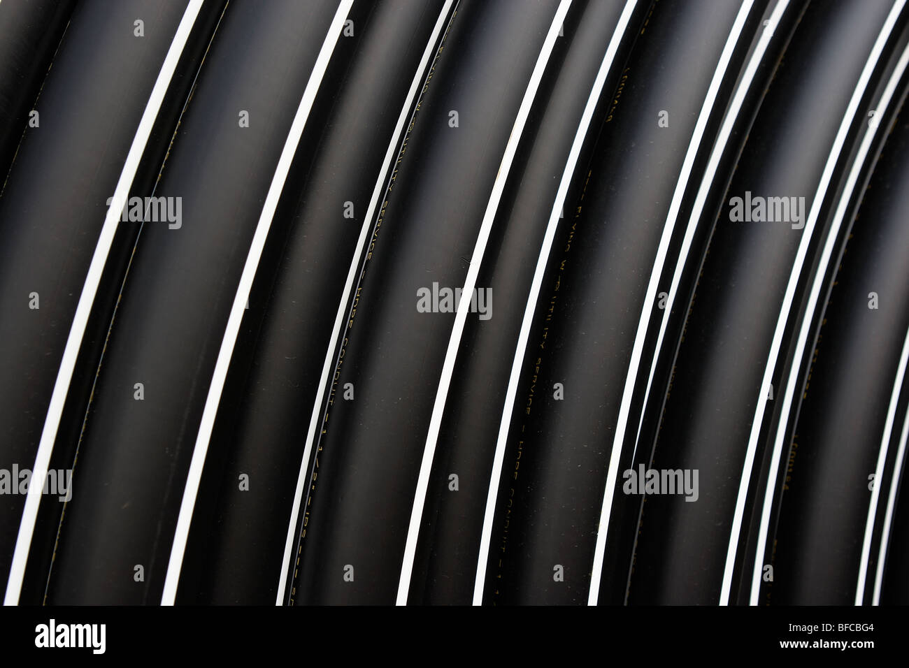 Spools of solid wall high density polyethylene (HDPE) conduit Stock ...