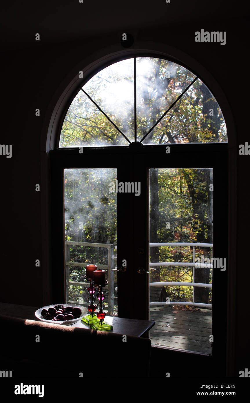 Sunlight streaming through a window hi-res stock photography and images ...